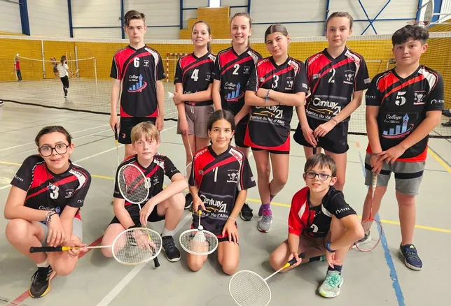L’équipe benjamine mixte du collège des Allières sacrée championne ...