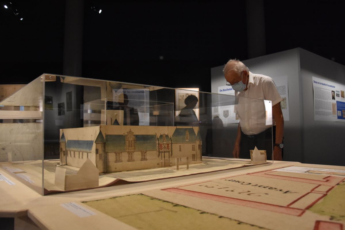 L'exposition Un château de papier met en lumière des documents rares du ...