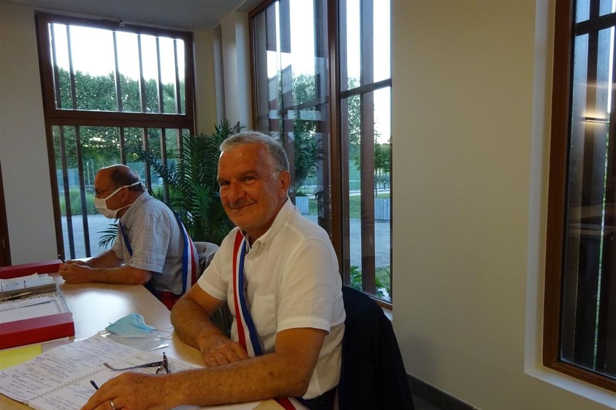 Francis Triquet prend les commandes de la commune de Combleux - La ...