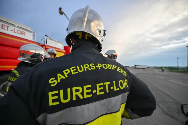 Feu de haie à Santilly - L’Écho Républicain