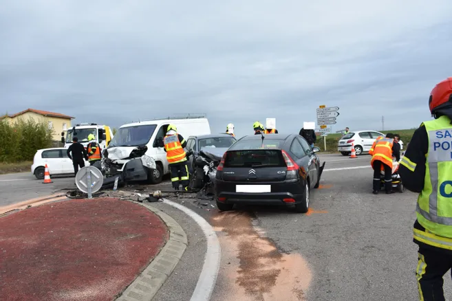Lentigny : deux blessés dans un accident route de Saint-Jean - Le Pays ...