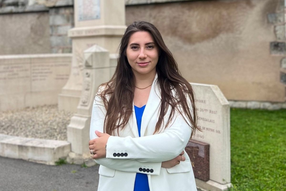 Emma Minot (RN), candidate aux législatives dans la circonscription de ...