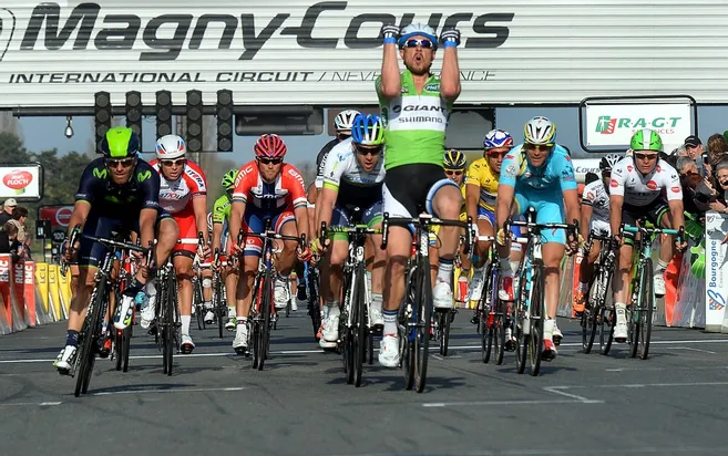 La course cycliste Paris-Nice de retour dans la Nièvre en mars 2025 ...