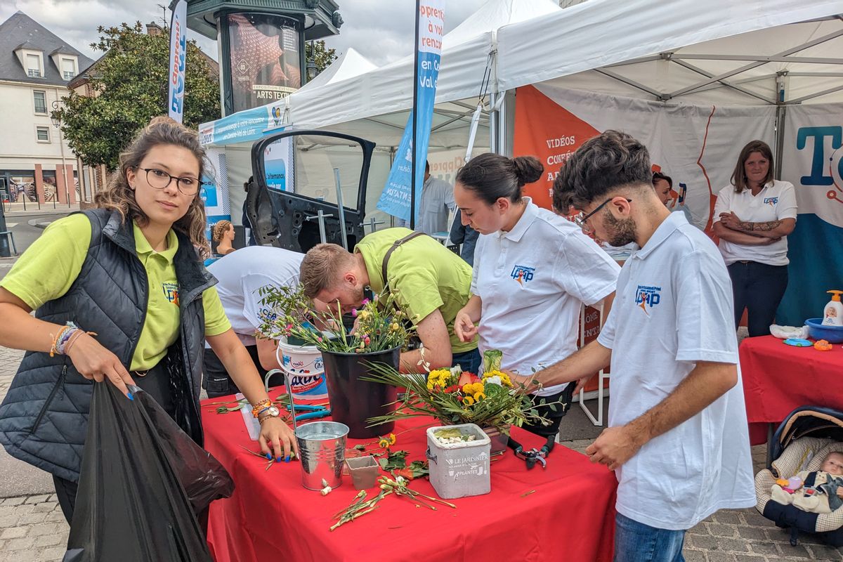 La caravane des apprentis fait escale à Dreux - L’Écho Républicain