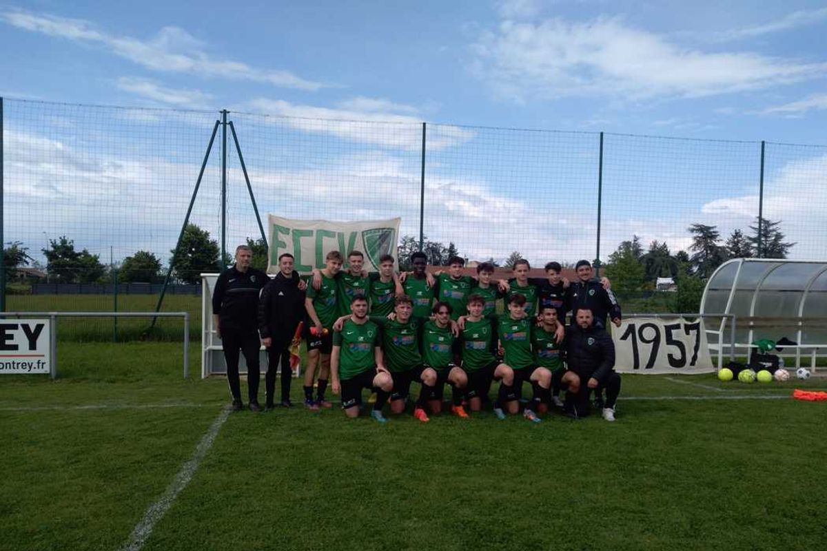 COMMELLE VERNAY. Les U18 du FCCV en route vers le sacre ? - Le Pays ...