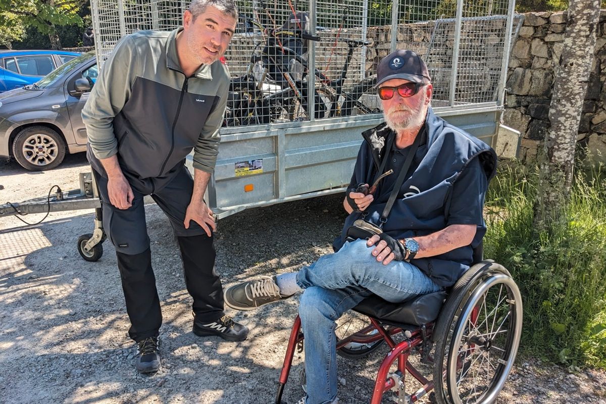 Partis dimanche 24 mai de Bibracte pour rallier Alésia, Tom Hérard et ...