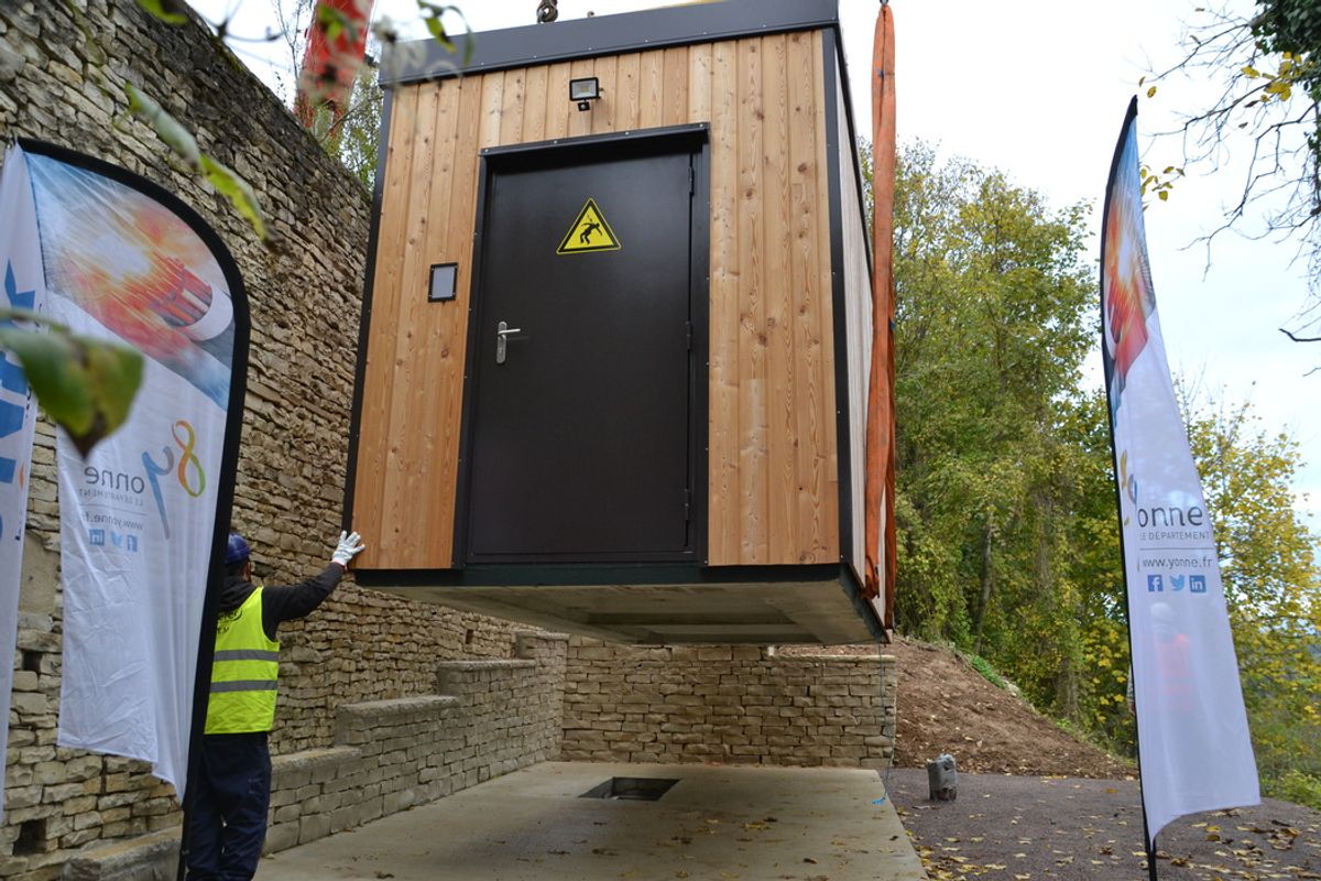 Le 57e et dernier nœud de raccordement de fibre optique de l'Yonne a ...