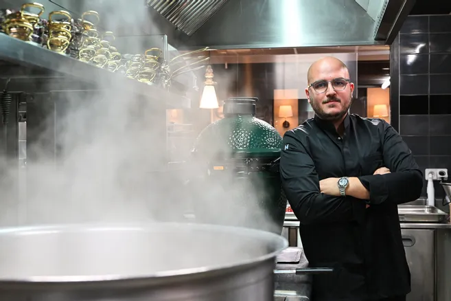 Qui se cache derrière le restaurant "La Maison Mère" qui s'apprête à ...