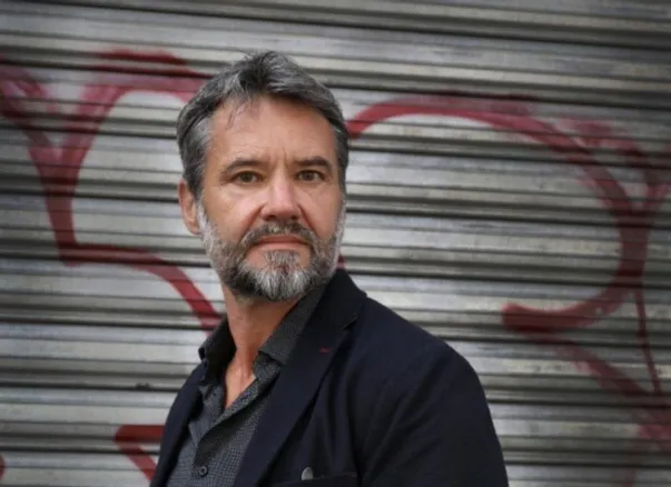 La chronique du temps présent de Franck Bouysse : "En ce jour des morts ...