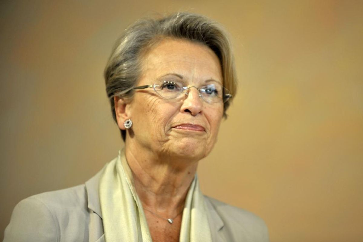 Michèle Alliot-Marie condamnée à six mois de prison avec sursis pour ...