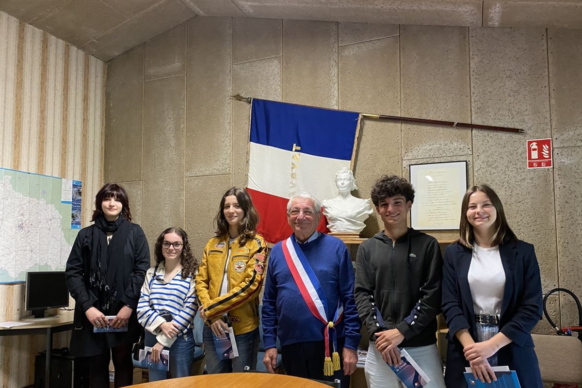 Une cérémonie - La Montagne