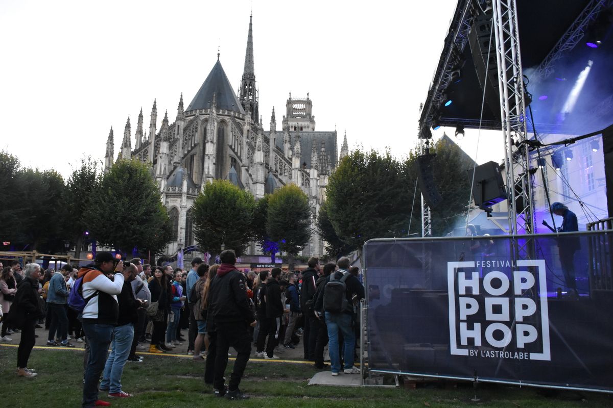 Retour en images sur la soirée du festival Hop Pop Hop qui affichait ...