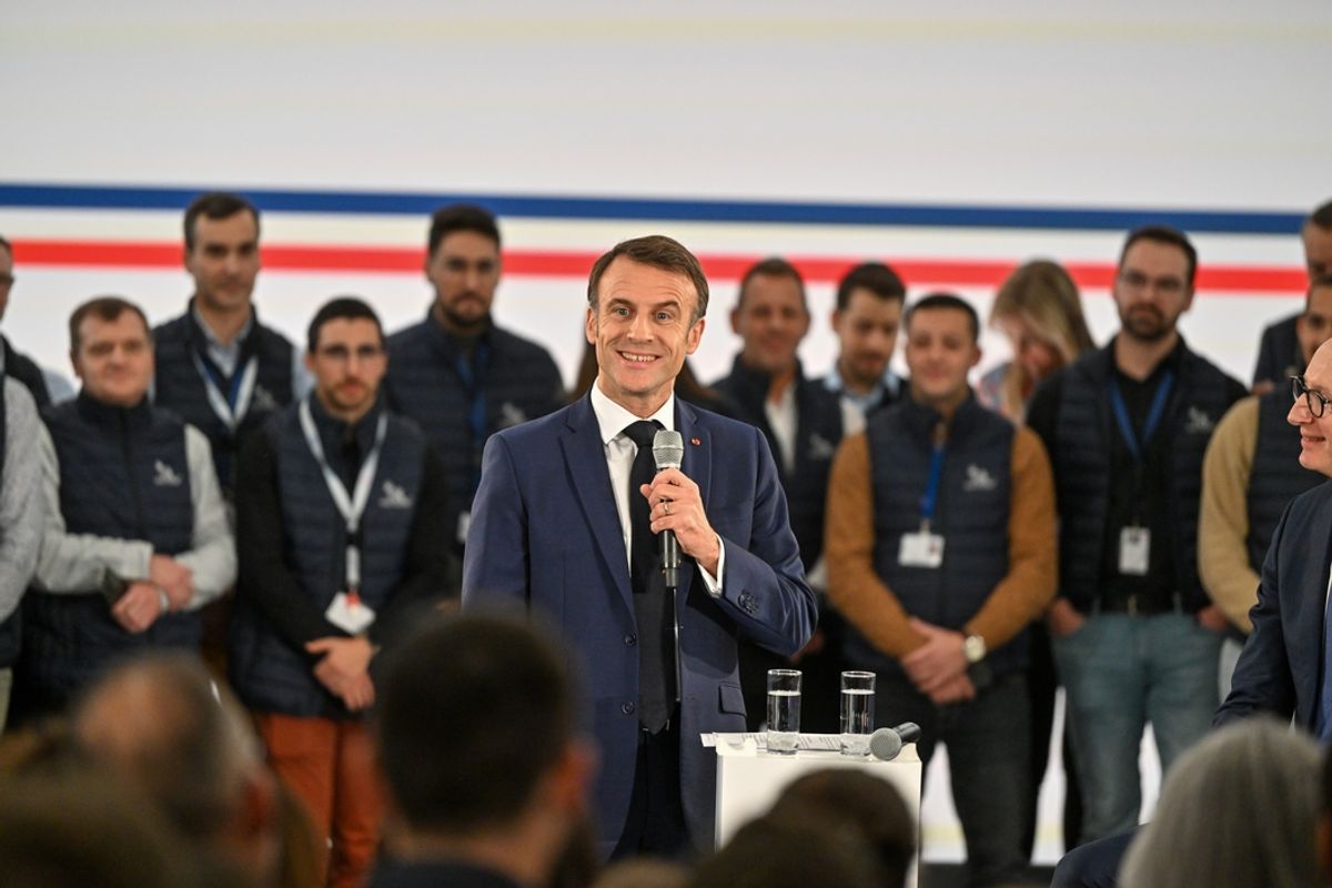 Emmanuel Macron attendu à Donnemain-Saint-Mamès chez Vorwerk, le ...