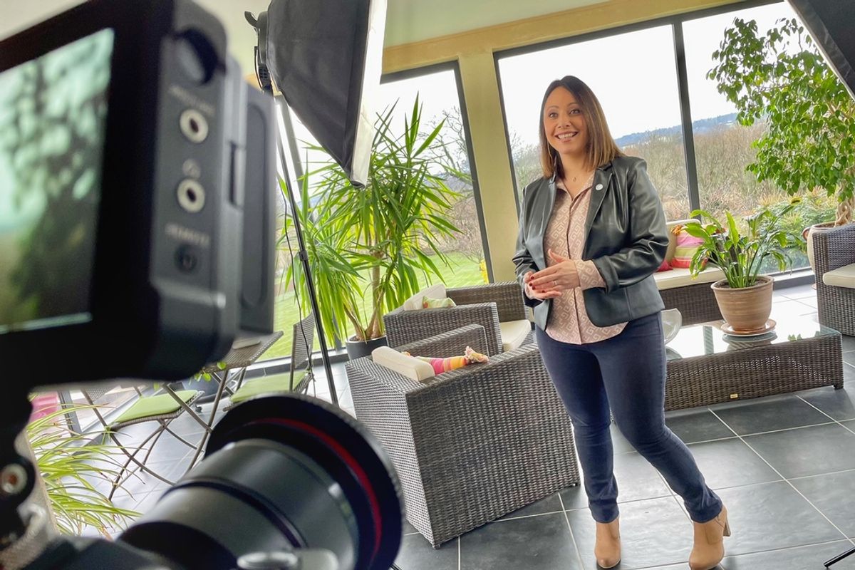 Caroline, agent immobilier à Limoges, participe à l’émission “Proprio à ...