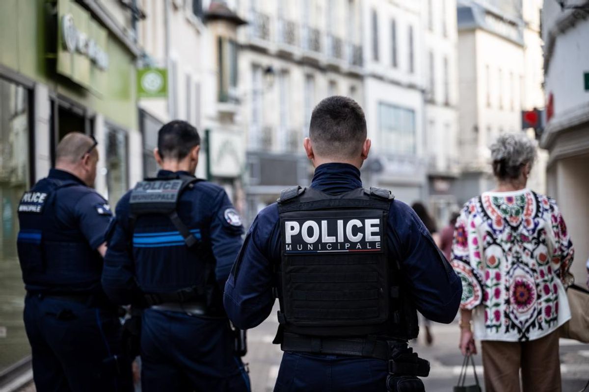 Hénin-Beaumont : un chef et deux policiers municipaux mis en examen ...