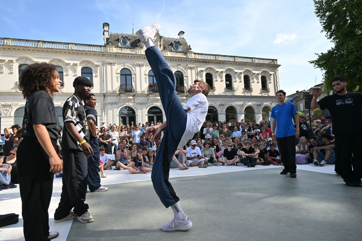 Retour sur l'incroyable compétition de hip hop "Break the Floor" à ...