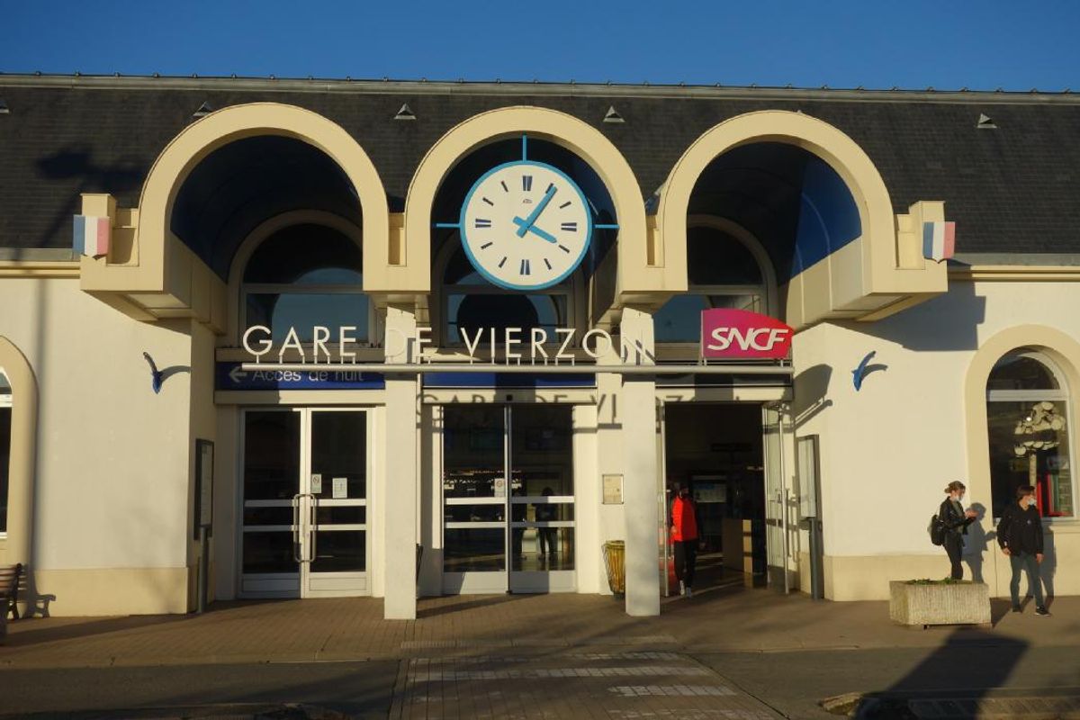 Deux groupes de jeunes s’affrontent à la gare de Vierzon - Le Berry ...