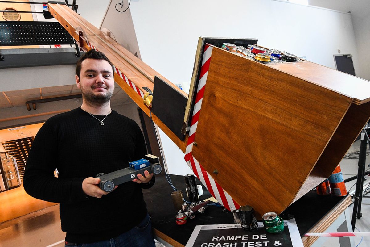 Des équipements de pointe pour les formations à l'Isat à Nevers - Le ...