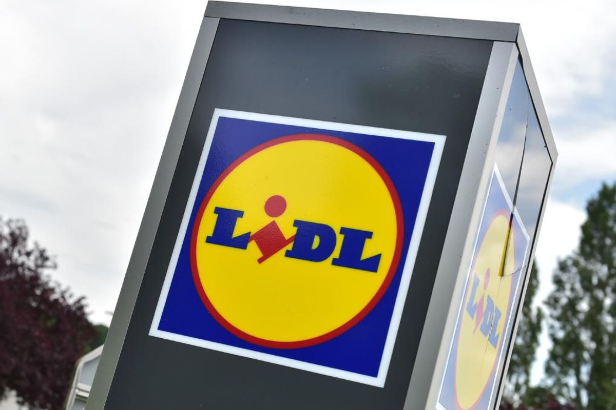 Après le carton de ses sneakers, Lidl va vendre des escarpins aux ...