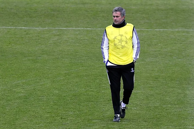 Le Real Madrid change encore d’entraîneur : José Mourinho va faire son ...