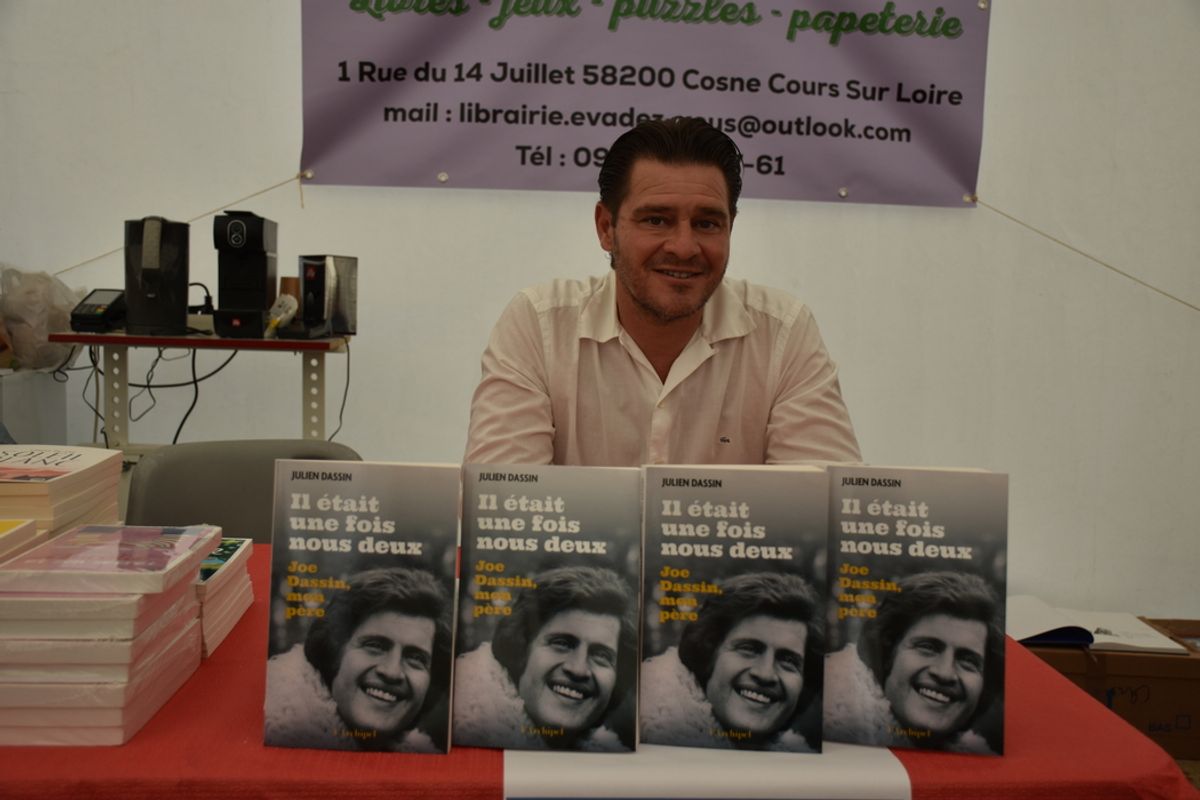 Julien Dassin, le fils de Joe Dassin "raconte l'homme qui se cache ...