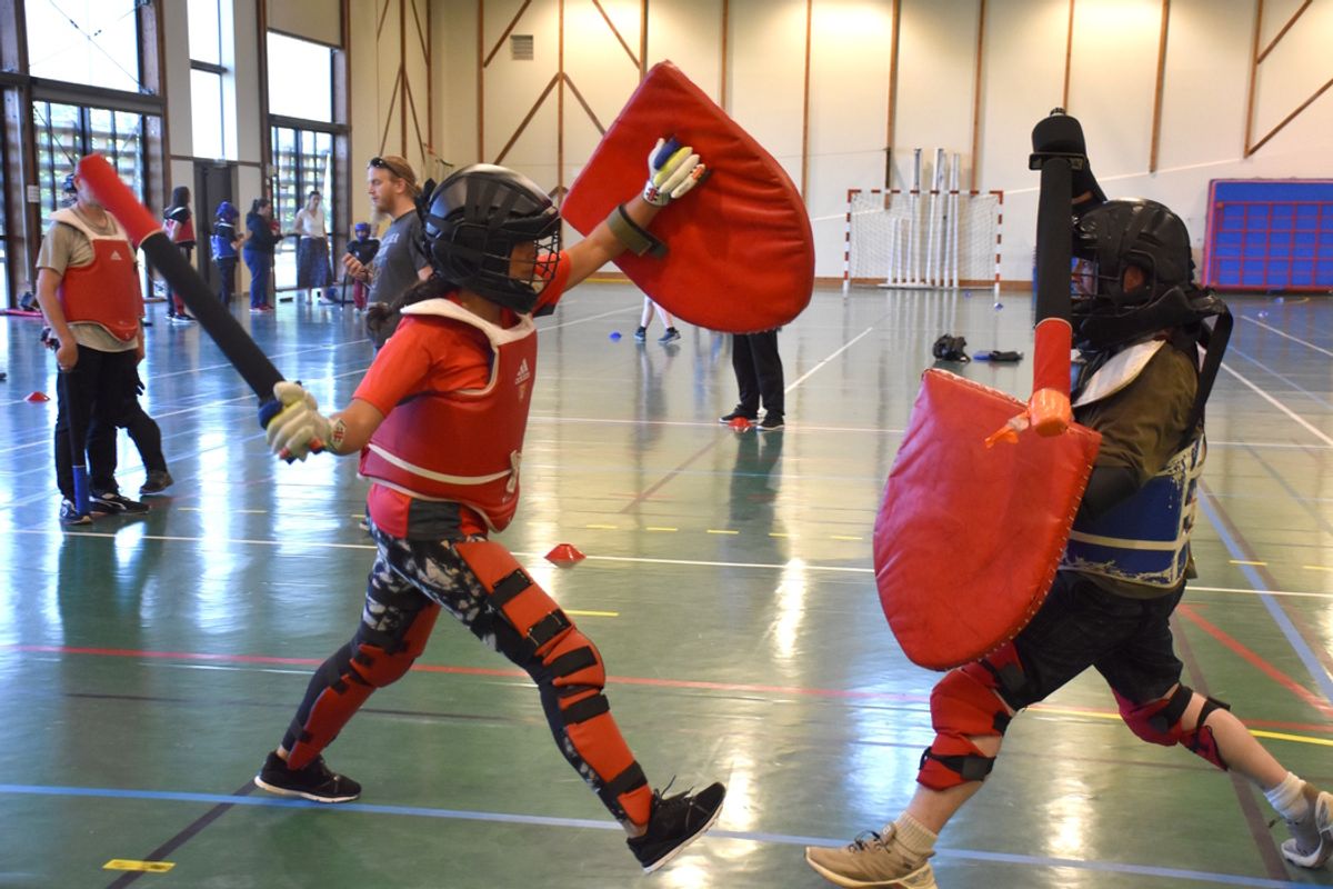 C'est quoi le béhourd léger, ce sport loin d'être une activité en ...
