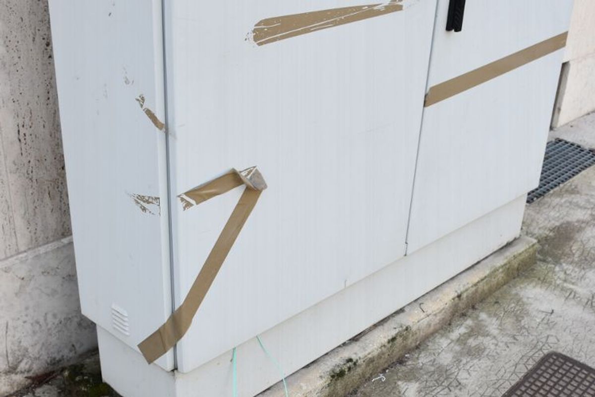 "Coupure de fibre, il faut que ça remonte" : un Roannais en panne d ...