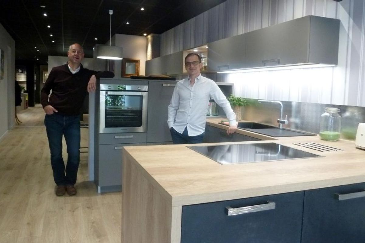 Gilles Robert et Jean-François Cassan passent de Vic à leur boutique ...