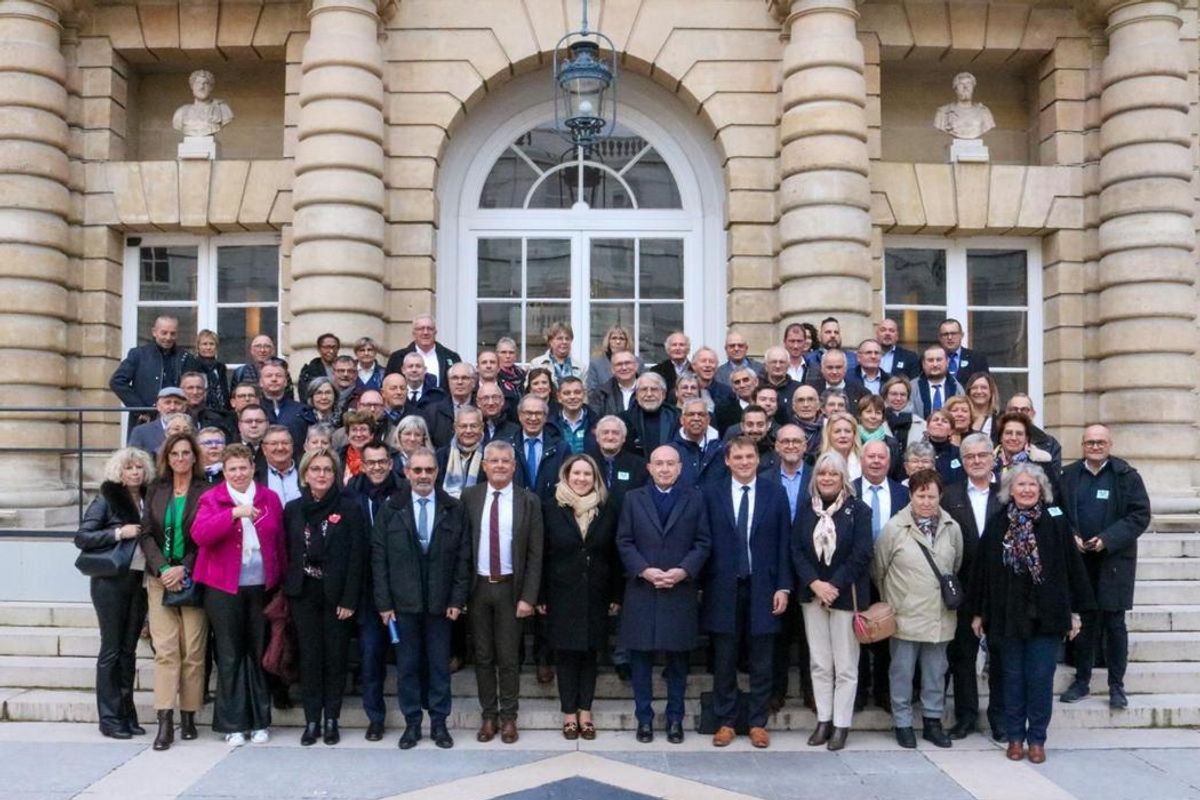 MOULINS. Les élus de l’Allier réunis à Paris - La Montagne