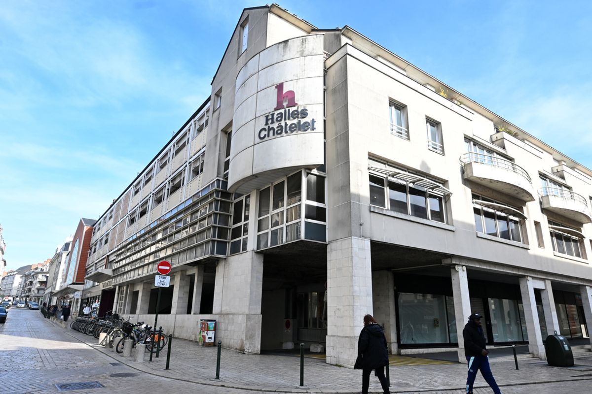 "Pas de report du calendrier" pour les halles Châtelet ? Quand la Ville ...