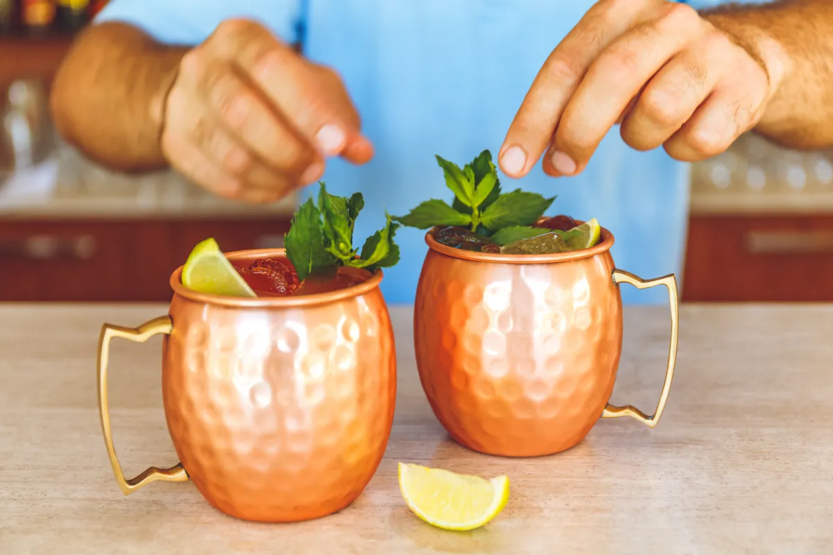 Moscow mule, London mule, French mule : on vous dit tout sur ces ...
