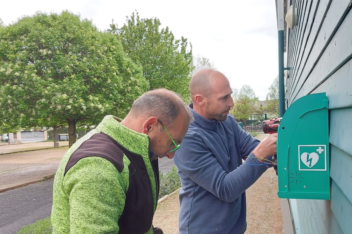 Un défibri la Halle Tennistique du Cendre. - La Montagne