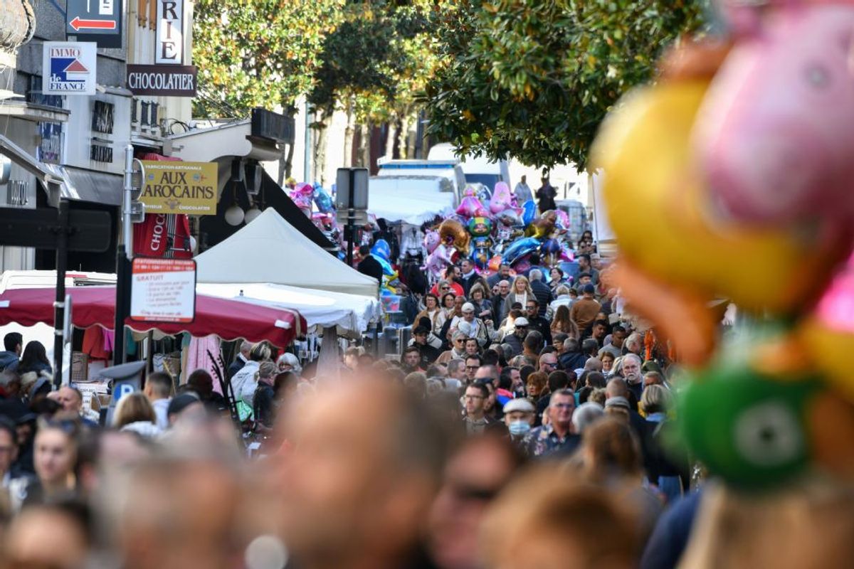 Avec plus de deux cents exposants attendus, la Grande braderie de ...