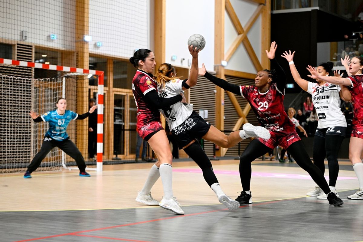 Handball : pourquoi le HBCAM 63, leader de D2 Féminine, compte beaucoup ...