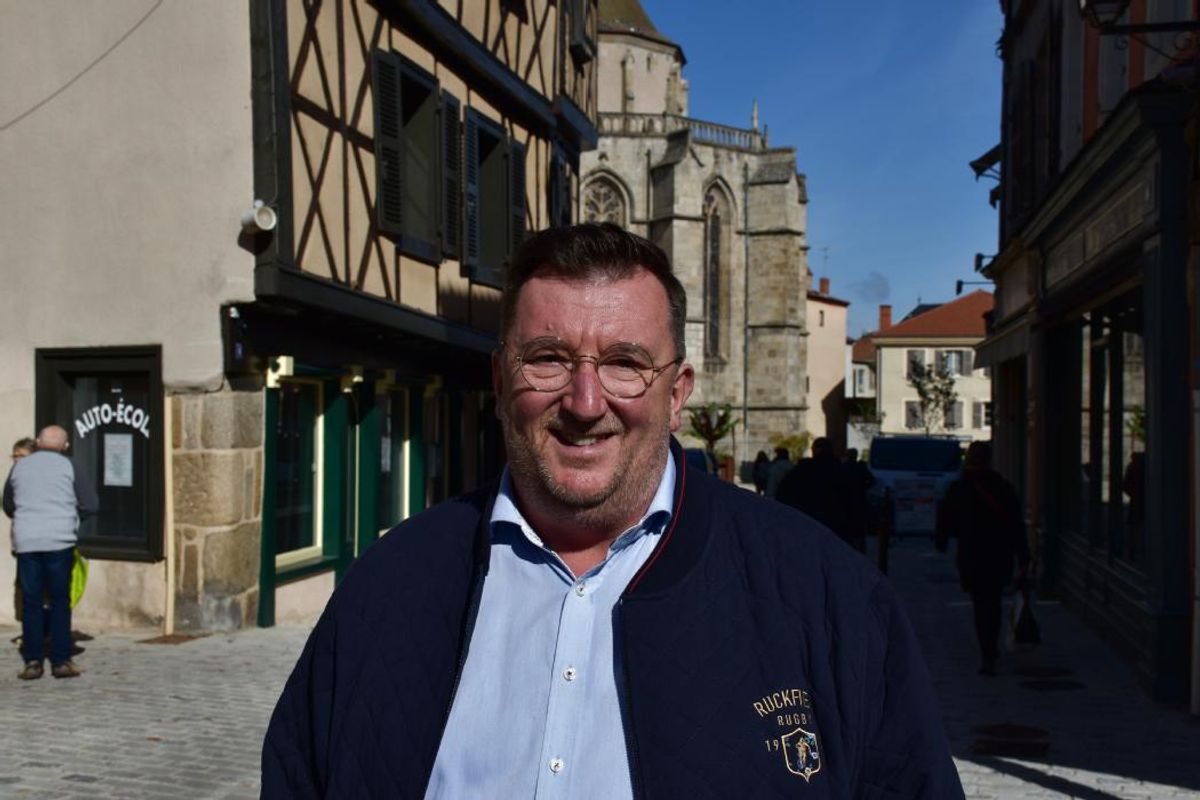 Pour Philippe Pinton, élu de l'opposition à Ambert, "l'ambition n'est ...