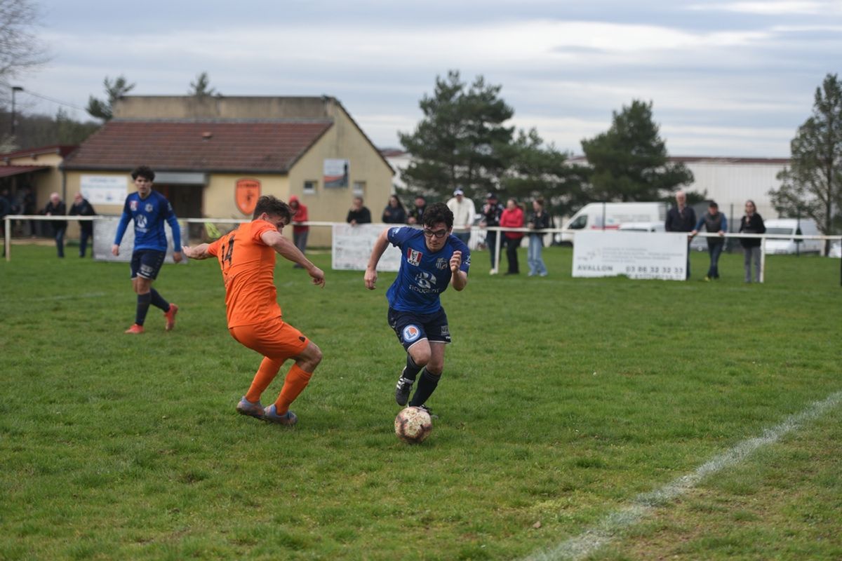 Le Paron FC enfin paré au rebond ? - L'Yonne Républicaine