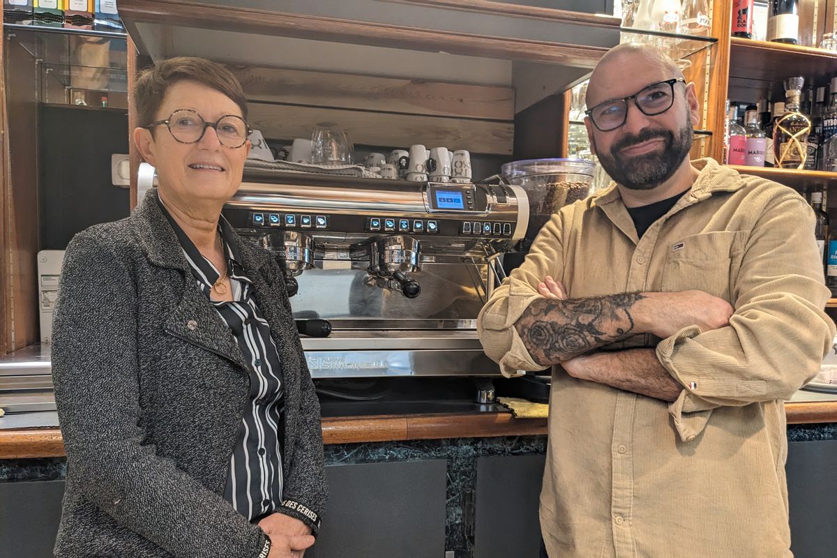 Le bar-tabac l'Auron à Bourges a changé de patron, Ludovic Frottier est ...