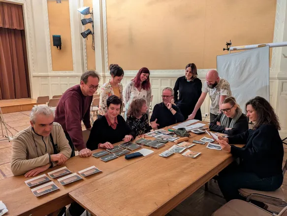 Vichy explore l'art de l'entretien : une exposition photographique au ...