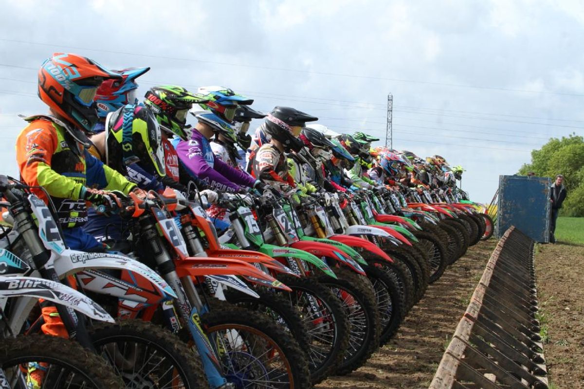 Motocross Bercheres Les Pierres