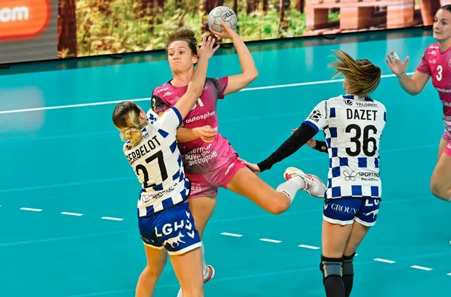 Handball (D2 Féminine) : les Volcaniques du HBCAM accrochées à Besançon ...