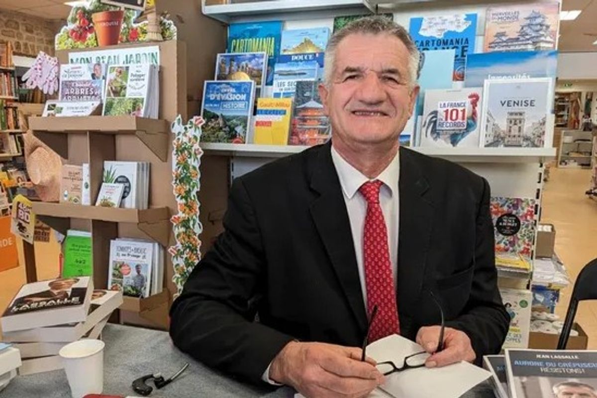 Venez poser vos questions à Jean Lassalle dans les locaux de l'agence ...