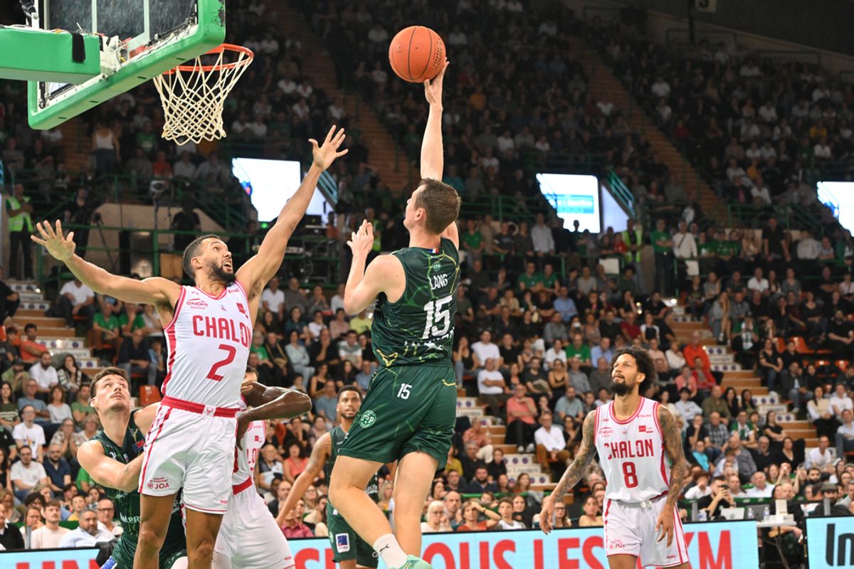 Le capitaine du Limoges CSP Nicolas Lang devient le joueur le plus prolifique à 3 points de l ...