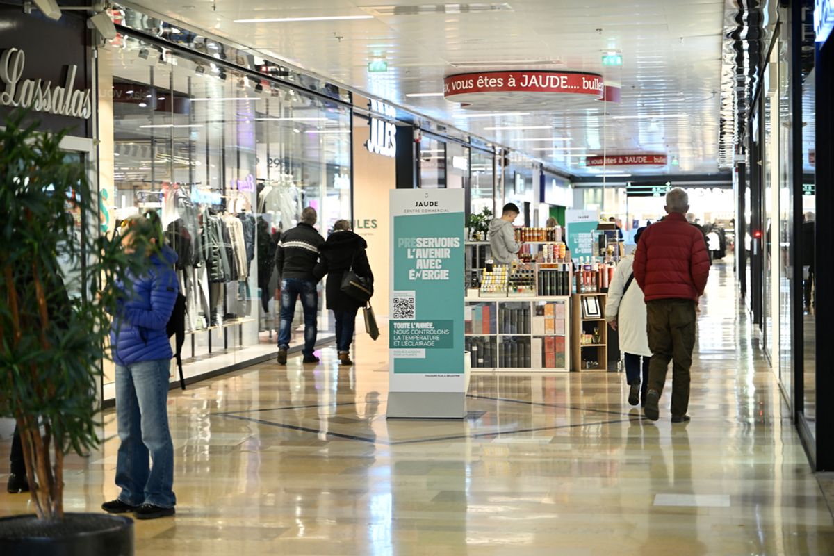 Pour cette commerçante de Clermont-Ferrand, "le Centre Jaude reste l ...