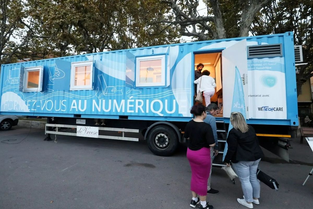 Le DigiTruck en escale digitale - La Montagne