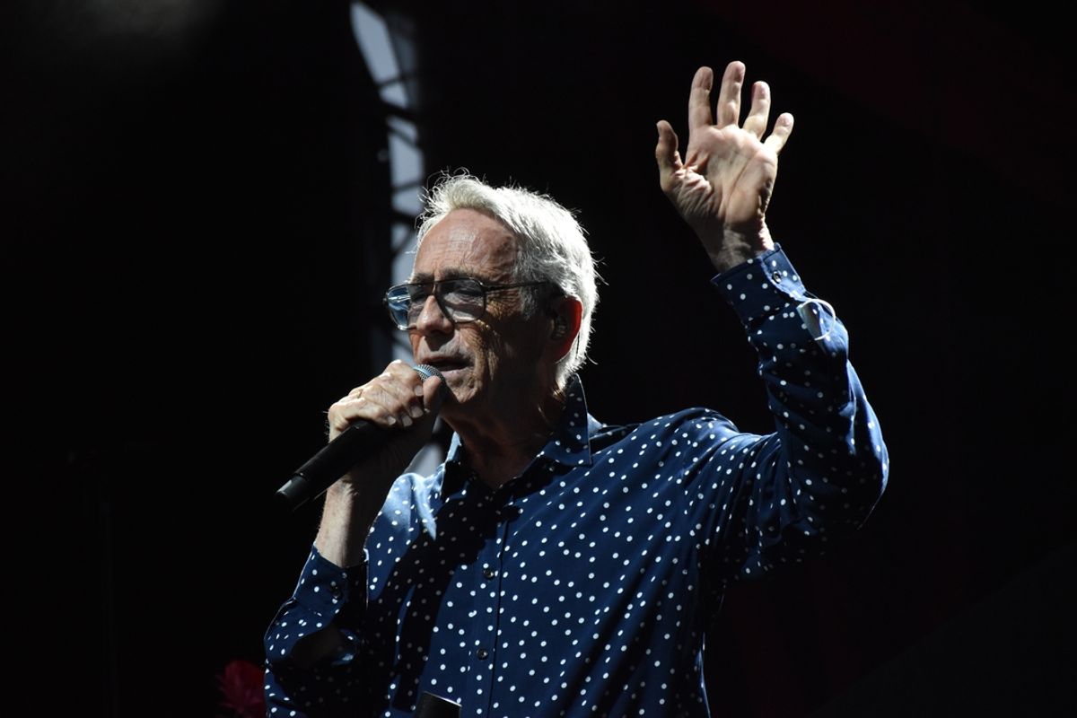 Alain Chamfort présente son nouvel album à Plaisir, dans les Yvelines ...