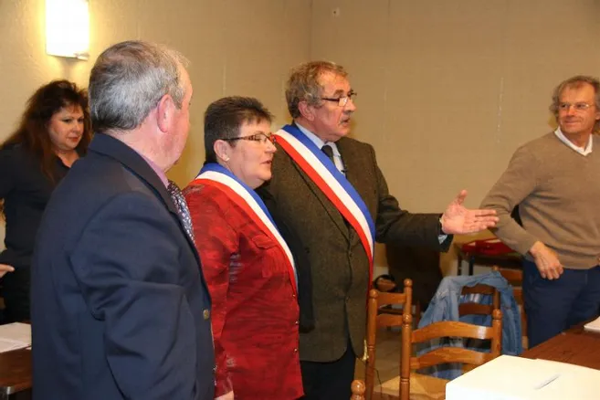 Jean-Marie Rougier reconduit dans ses fonctions de maire - Le Populaire ...