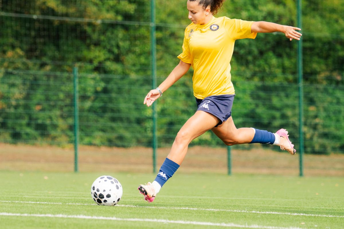 Football : la Nivernaise Fannie Da Cunha s'épanouit à Albi, où elle ...