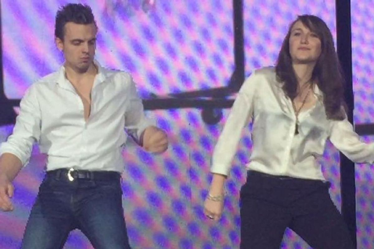 TREMBLAY LES VILLAGES. Fabien et Chloé sur scène avec Johnny - L’Écho ...