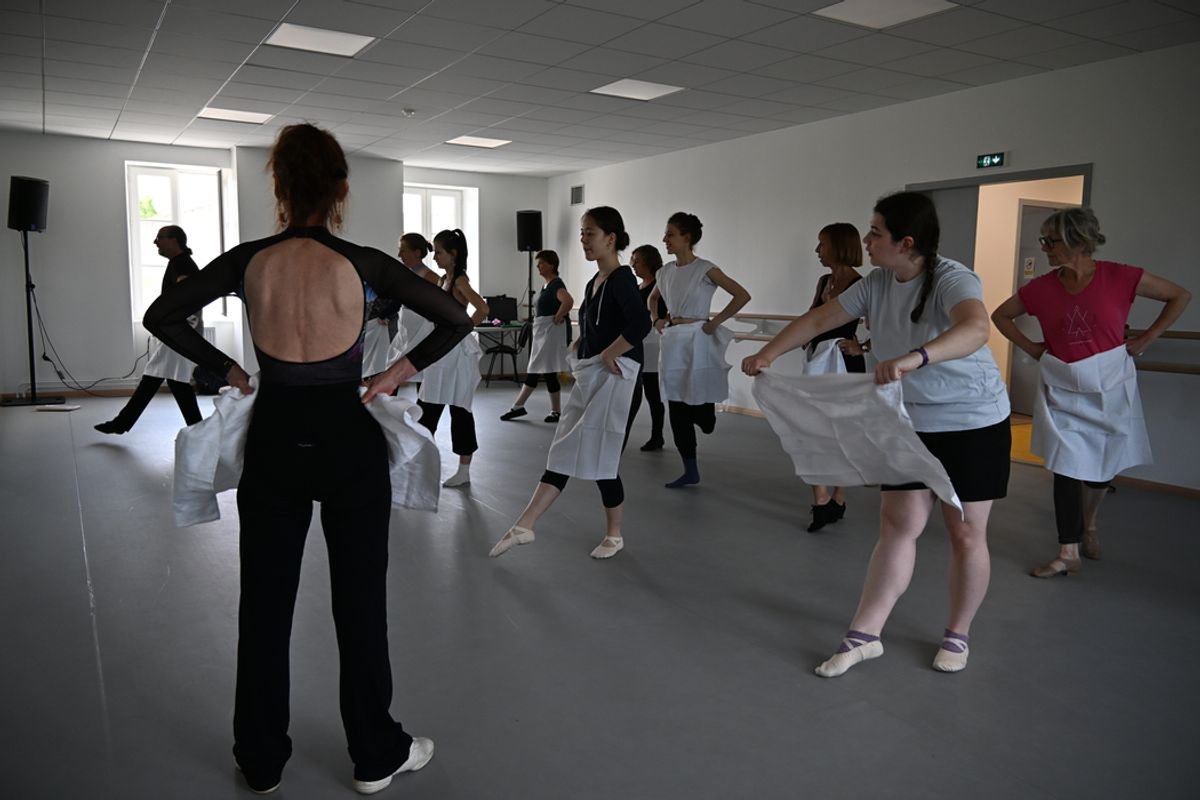 Une semaine pour danser comme jadis : un stage unique reliant danse ...