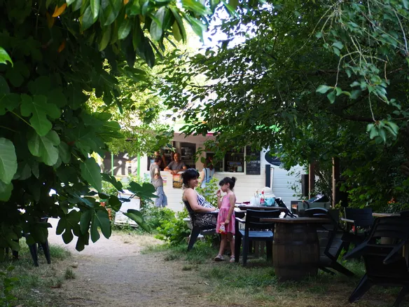 La Goguette de l'île a mis en place des points d'eau et brumisateurs ...